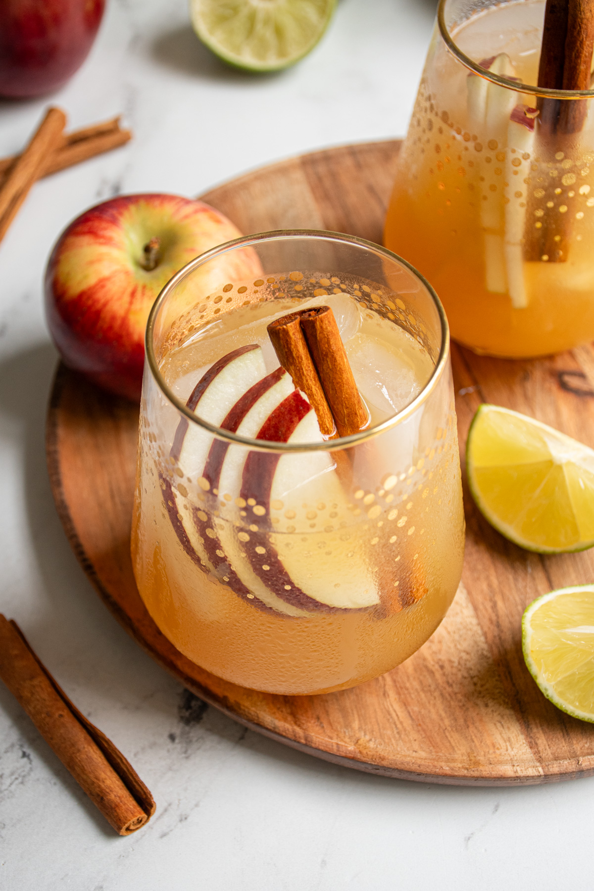 Apple Ginger Fizz Mocktail - Thyme For a Drink