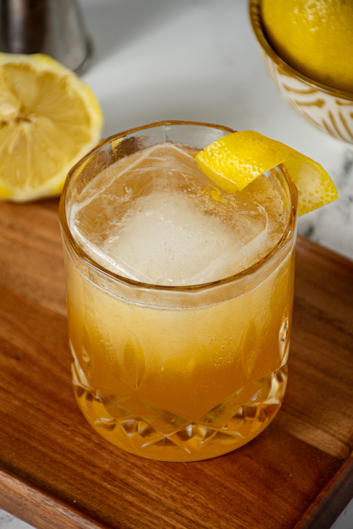 Gold Rush Cocktail - Thyme For A Drink