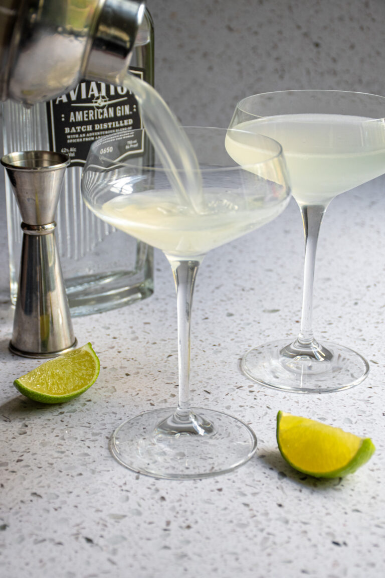 Gin Gimlet Recipe - Thyme For A Drink